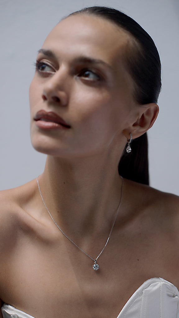Fiona Necklace 9K White Gold – CARAT* London UK