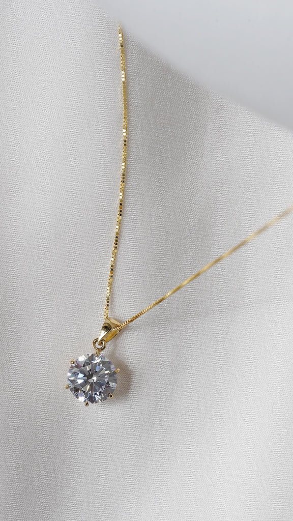 Fiona Six Prongs Pendant White Gold by CARAT* LONDON – CARAT* London UK