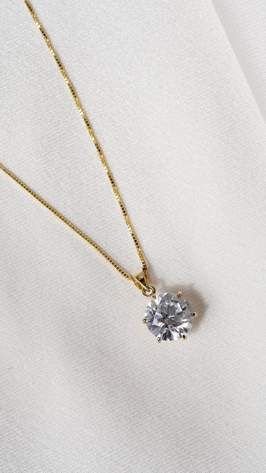 Fiona Six Prongs Pendant White Gold by CARAT* LONDON – CARAT* London UK